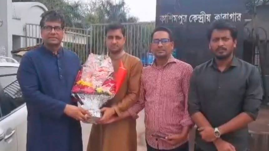 Journalist Anis Alamgir released from Kashimpur jail | The Daily Star